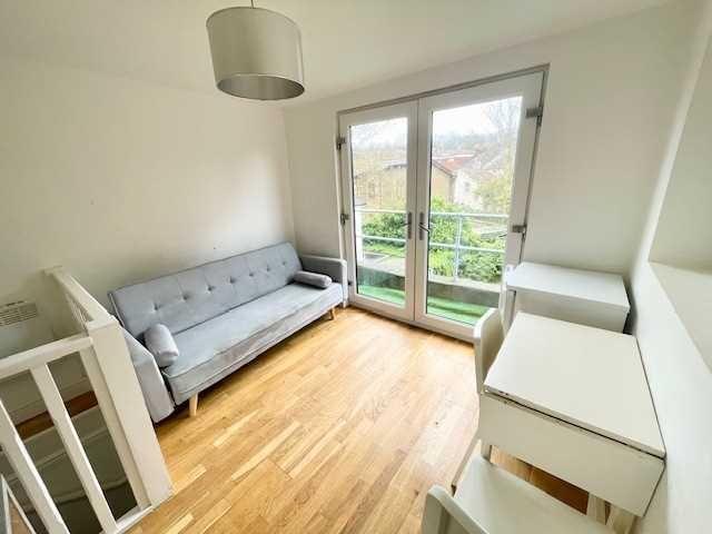 1 bedroom maisonette to rent