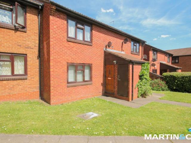 1 bedroom maisonette to rent