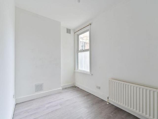 1 bedroom maisonette to rent