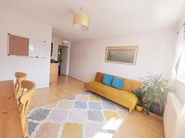 1 bedroom maisonette to rent