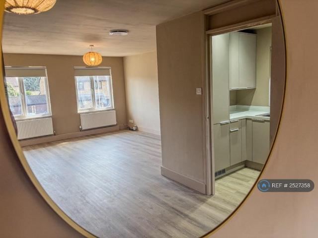 1 bedroom maisonette to rent