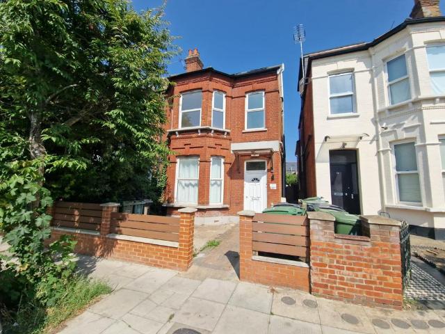 1 bedroom maisonette to rent