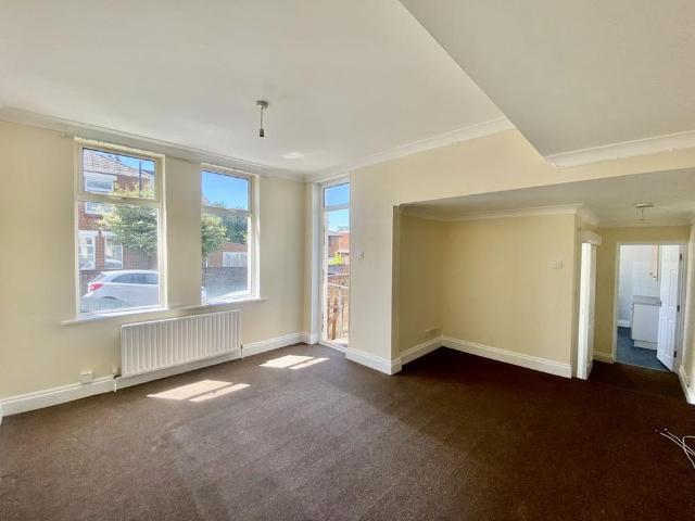 1 bedroom maisonette to rent