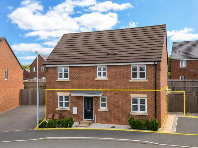1 bedroom maisonette for sale