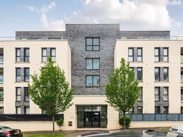 1 bedroom maisonette for sale