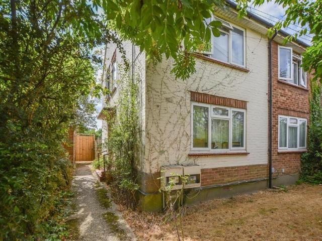 1 bedroom maisonette for sale