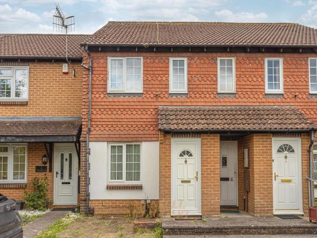1 bedroom maisonette for sale