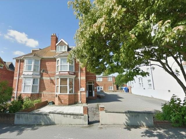 1 bedroom maisonette for sale