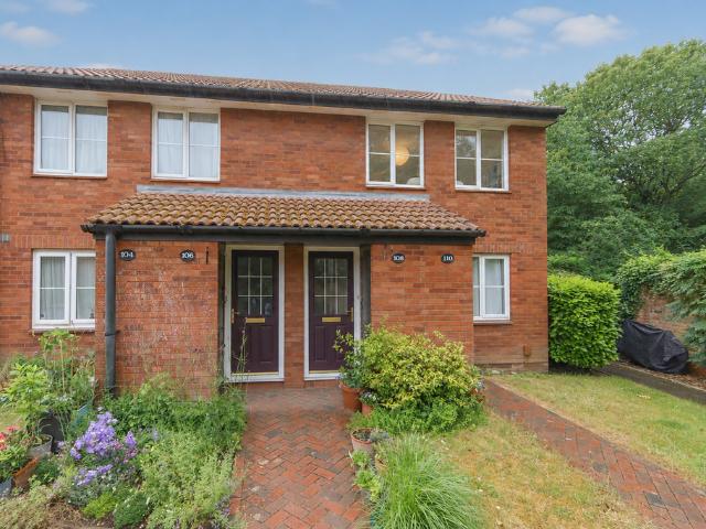 1 bedroom maisonette for sale