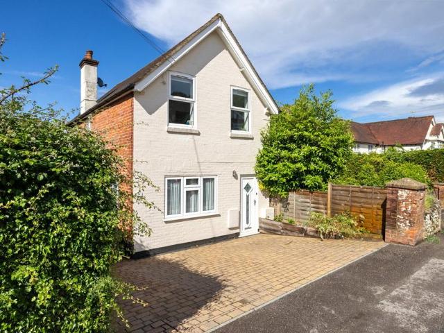 1 bedroom maisonette for sale