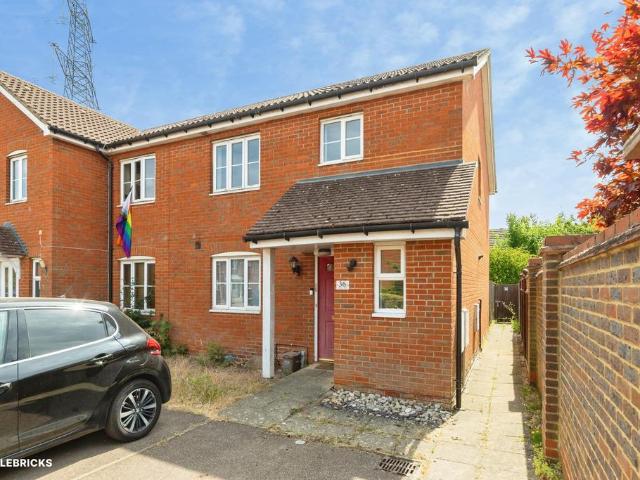 1 bedroom maisonette for sale