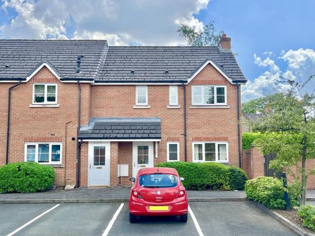 1 bedroom maisonette for sale