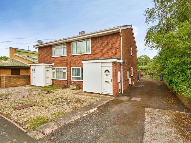 1 bedroom maisonette for sale