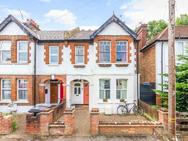 1 bedroom maisonette for sale