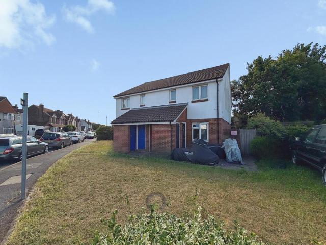 1 bedroom maisonette for sale