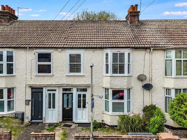 1 bedroom maisonette for sale