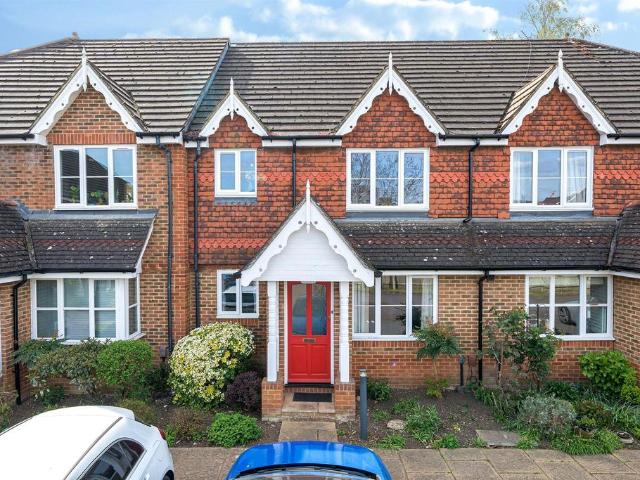 1 bedroom maisonette for sale