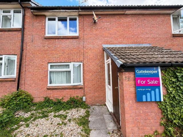 1 bedroom maisonette for sale