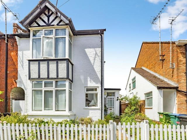 1 bedroom maisonette for sale