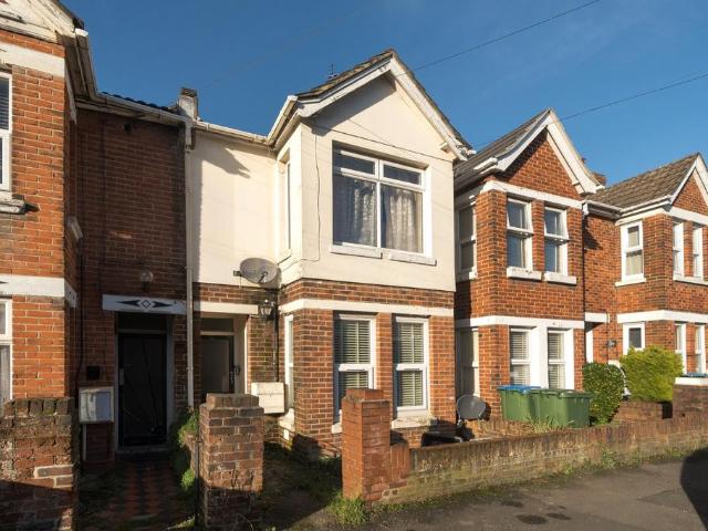 1 bedroom maisonette for sale