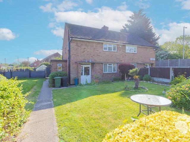1 bedroom maisonette for sale