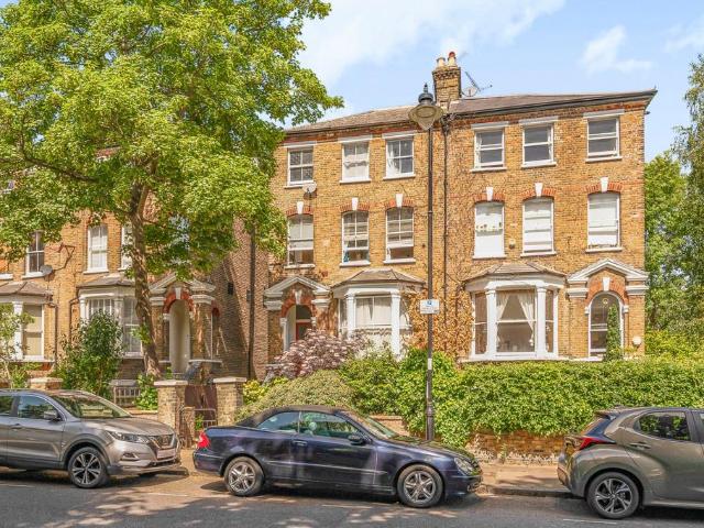 1 bedroom maisonette for sale