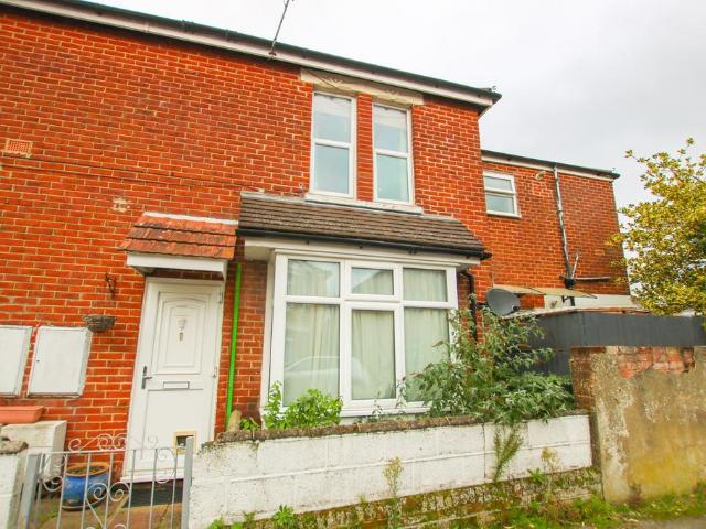 1 bedroom maisonette for sale