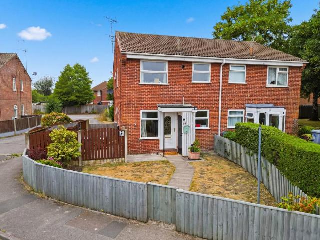 1 bedroom maisonette for sale