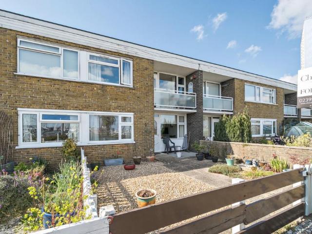 1 bedroom maisonette for sale
