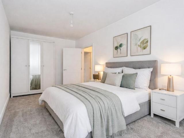 1 bedroom maisonette for sale