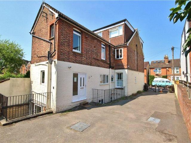 1 bedroom maisonette for sale