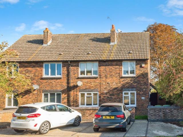 1 bedroom maisonette for sale