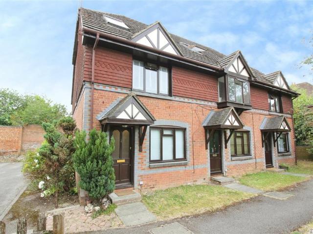 1 bedroom maisonette for sale