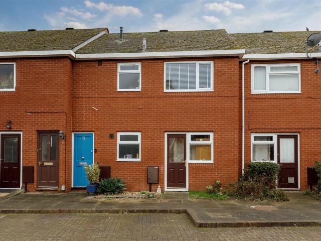 1 bedroom maisonette for sale