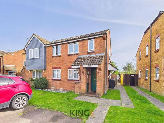 1 bedroom maisonette for sale