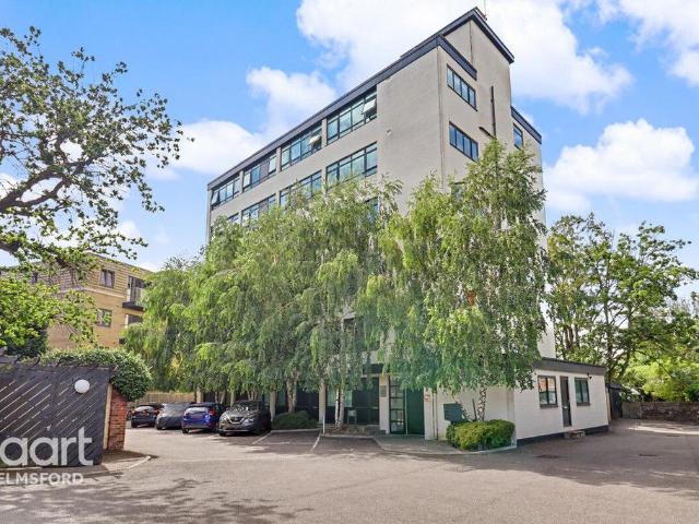 1 bedroom maisonette for sale