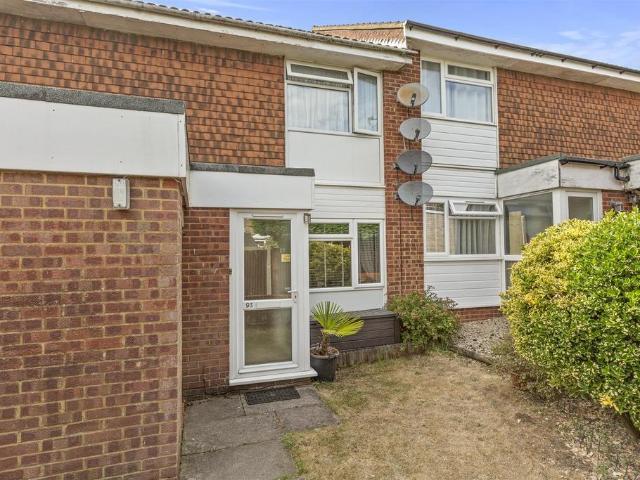 1 bedroom maisonette for sale