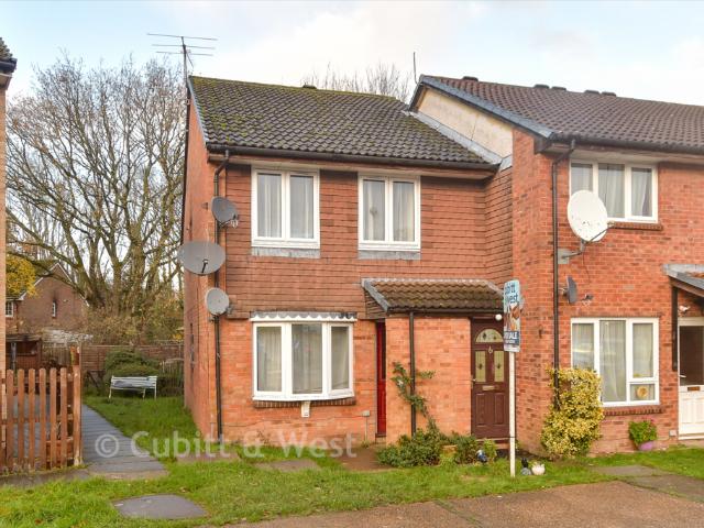 1 bedroom maisonette for sale
