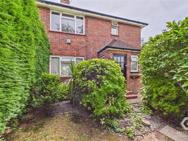 1 bedroom maisonette for sale