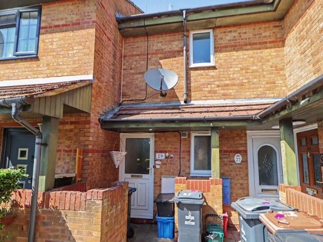 1 bedroom maisonette for sale