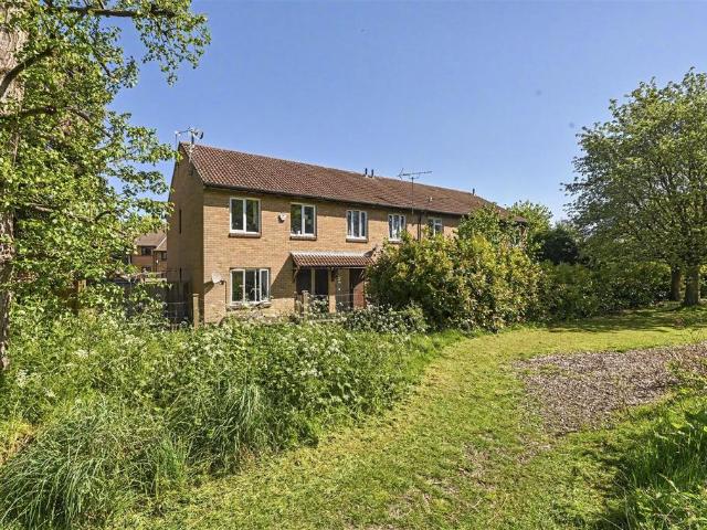 1 bedroom maisonette for sale