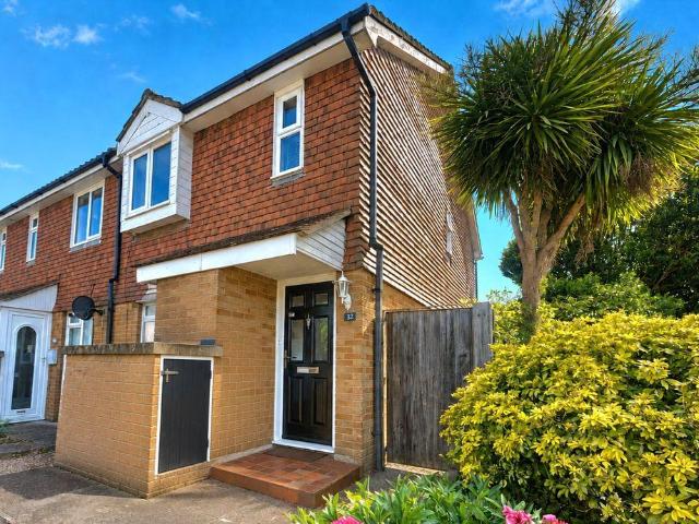 1 bedroom maisonette for sale