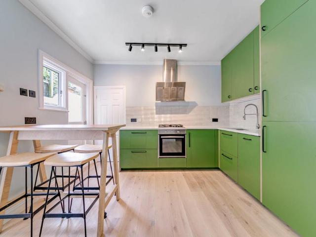 1 bedroom maisonette for sale