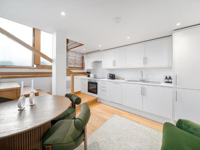 1 bedroom maisonette for sale