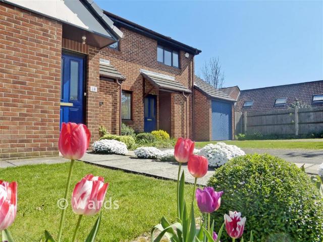 1 bedroom maisonette for sale