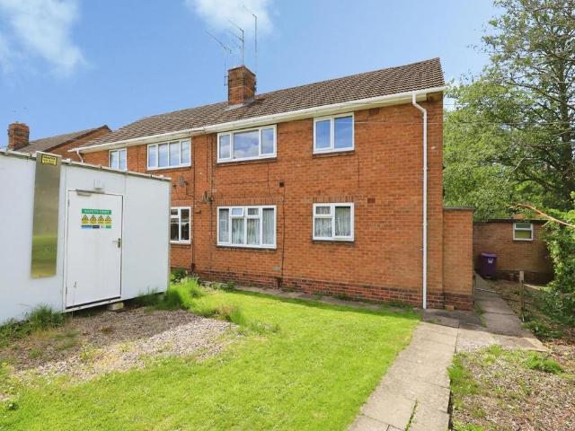 1 bedroom maisonette for sale