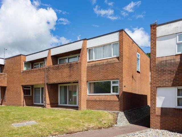 1 bedroom maisonette for sale