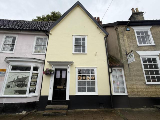 1 bedroom maisonette for sale