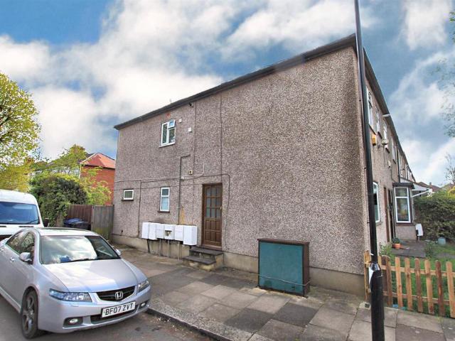 1 bedroom maisonette for sale
