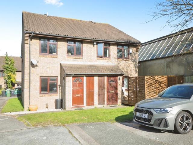 1 bedroom maisonette for sale